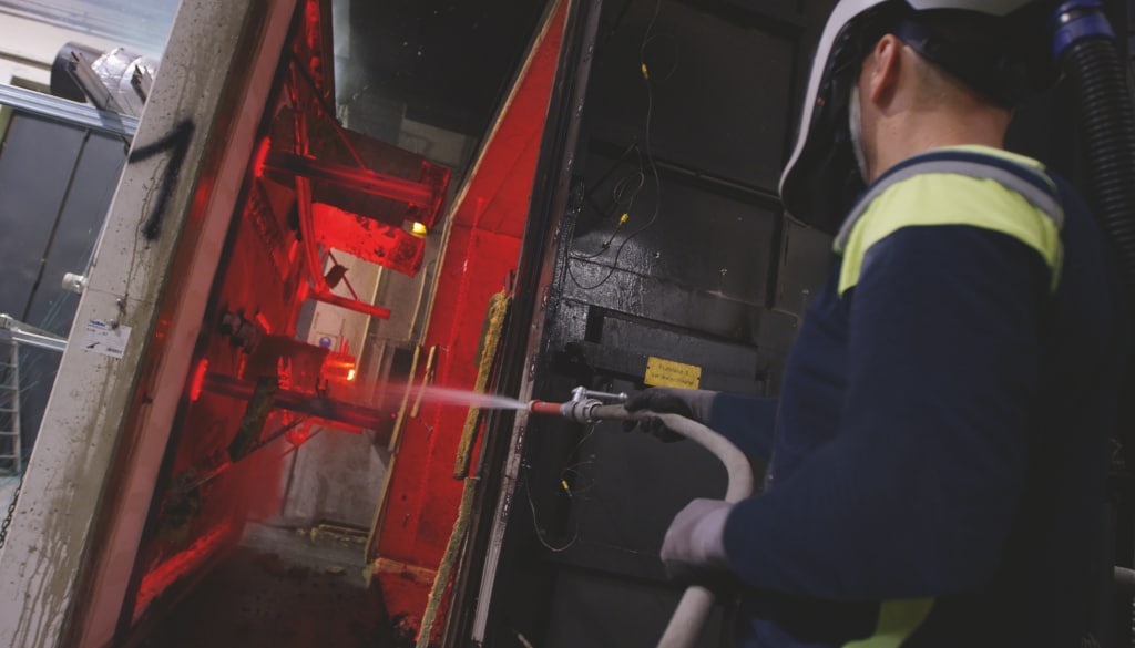 Firestop in Sandwich Panels - Hilti GB